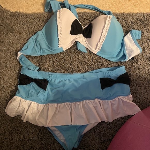 Disney | Swim | Alice In Wonderland Disney Hot Topic Bathing Suit 2 ...